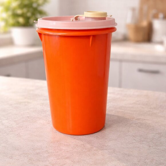 Tupperware | Kitchen | Vintage Orange Tupperware Storage Container W ...